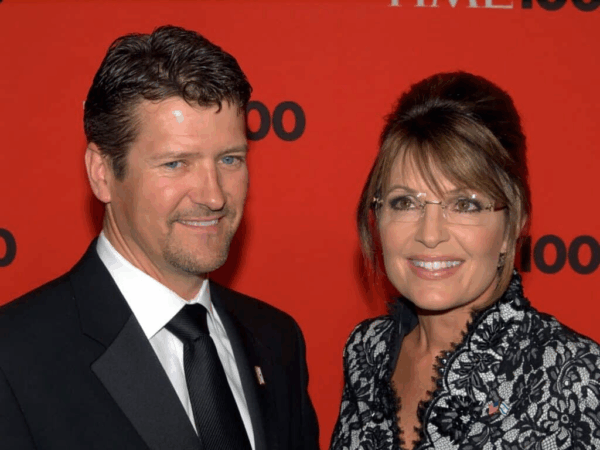 Sarah Palin was crushed after her 27-year role model marriage ended by ...